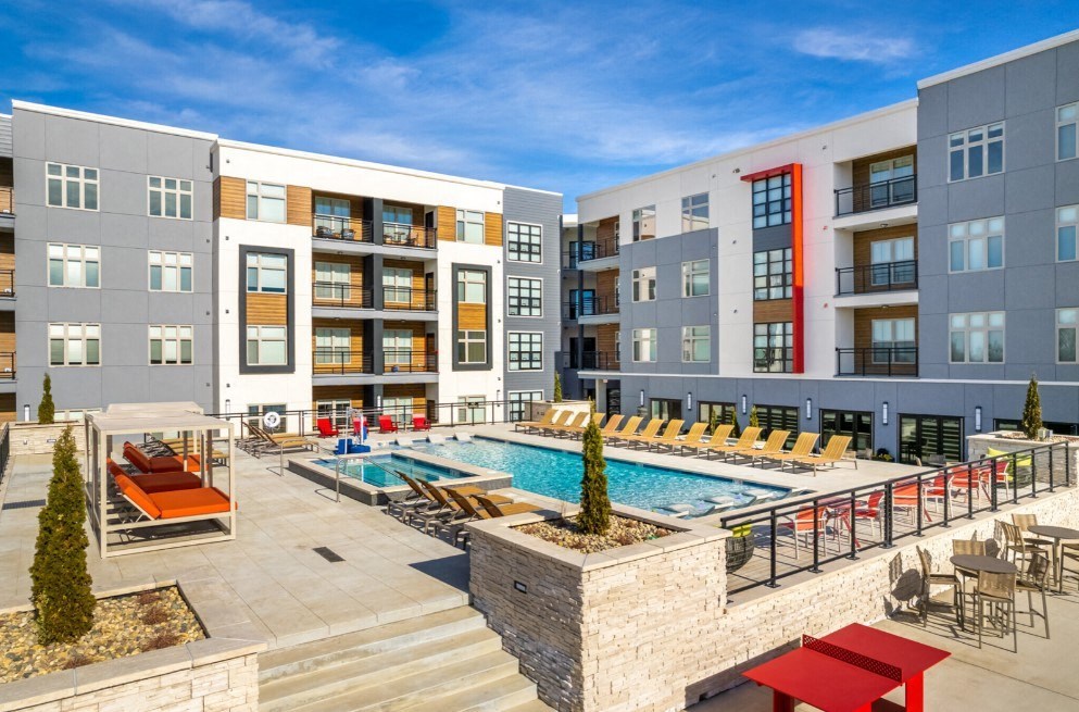 Converge KC Uptown Apartments, 3600 Broadway Blvd, Kansas City, MO ...