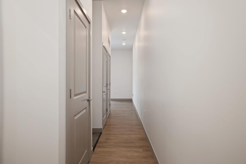 Converge KC Uptown Apartments, 3600 Broadway Blvd, Kansas City, MO ...