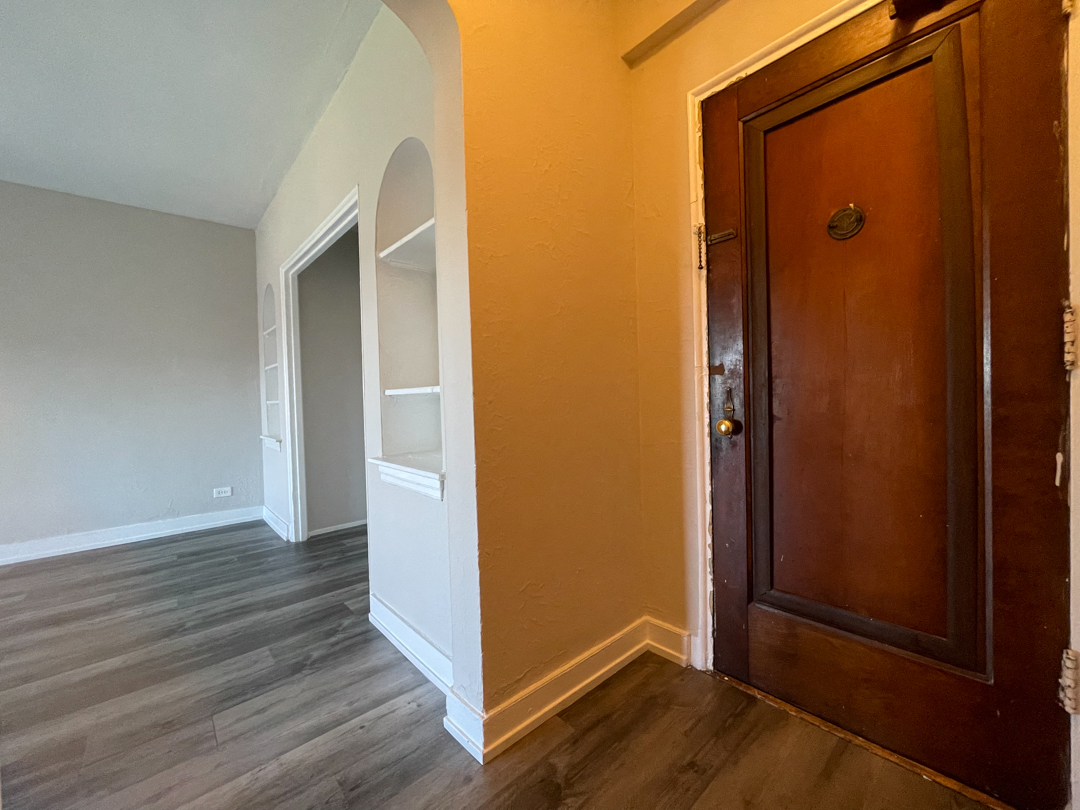 1033 W Loyola Apartments, 1033 W Loyola Ave, Chicago, IL - RentCafe