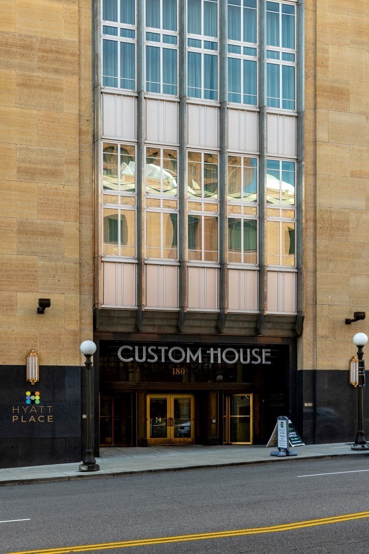 Custom House Apartments, 180 Kellogg Boulevard E, Saint Paul, MN - RentCafe