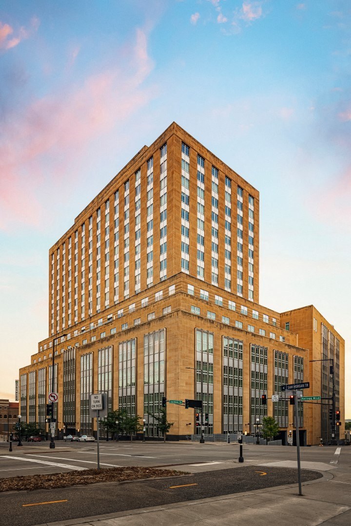 Custom House Apartments, 180 Kellogg Boulevard E, Saint Paul, MN - RentCafe