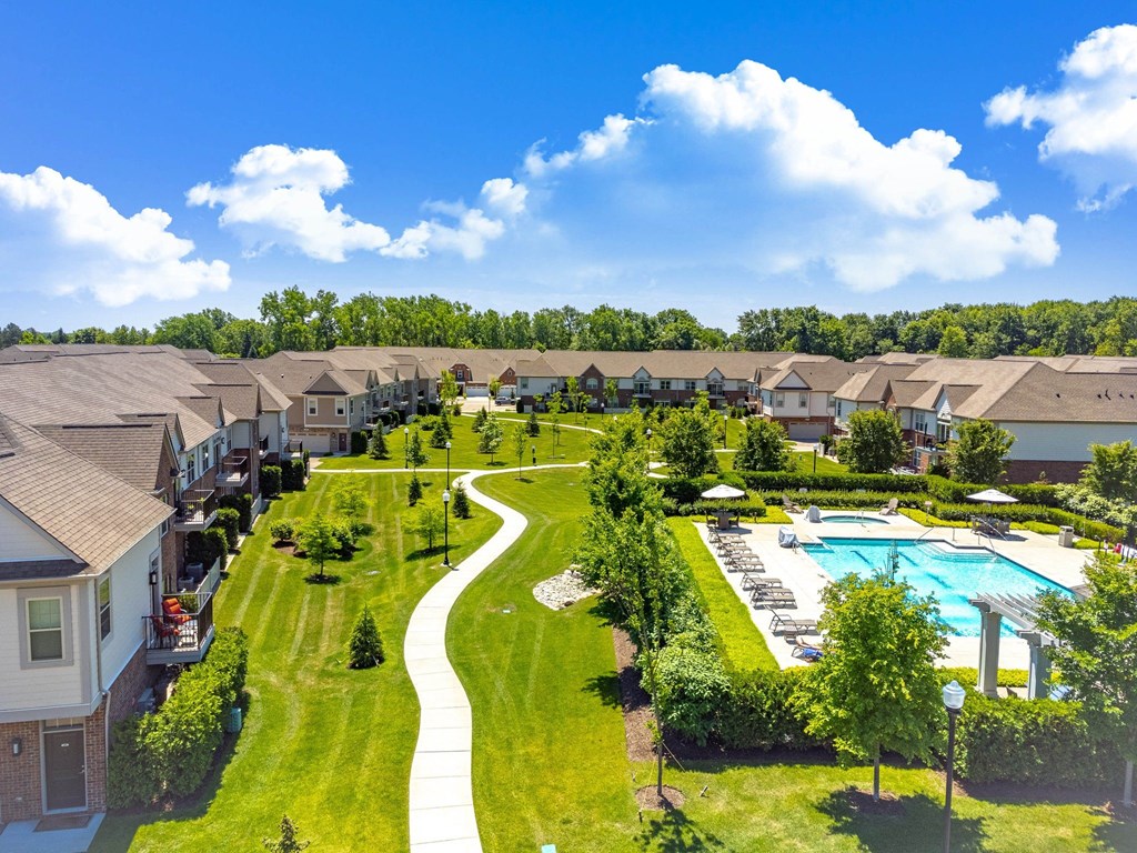Huntley Manor Apartments, 41745 Midtown Circle, Novi, MI - RentCafe