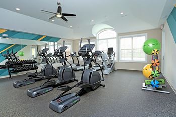 Shearwater Apartments, 2063 ShearWater Circle, Commerce Township, MI ...