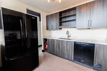 2 E. Oak St Apartments, 2 E Oak St., Chicago, IL - RentCafe
