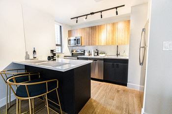 2 E. Oak St Apartments, 2 E Oak St., Chicago, IL - RentCafe