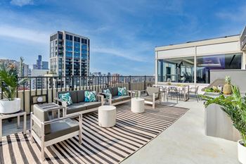 2 E. Oak St Apartments, 2 E Oak St., Chicago, IL - RentCafe