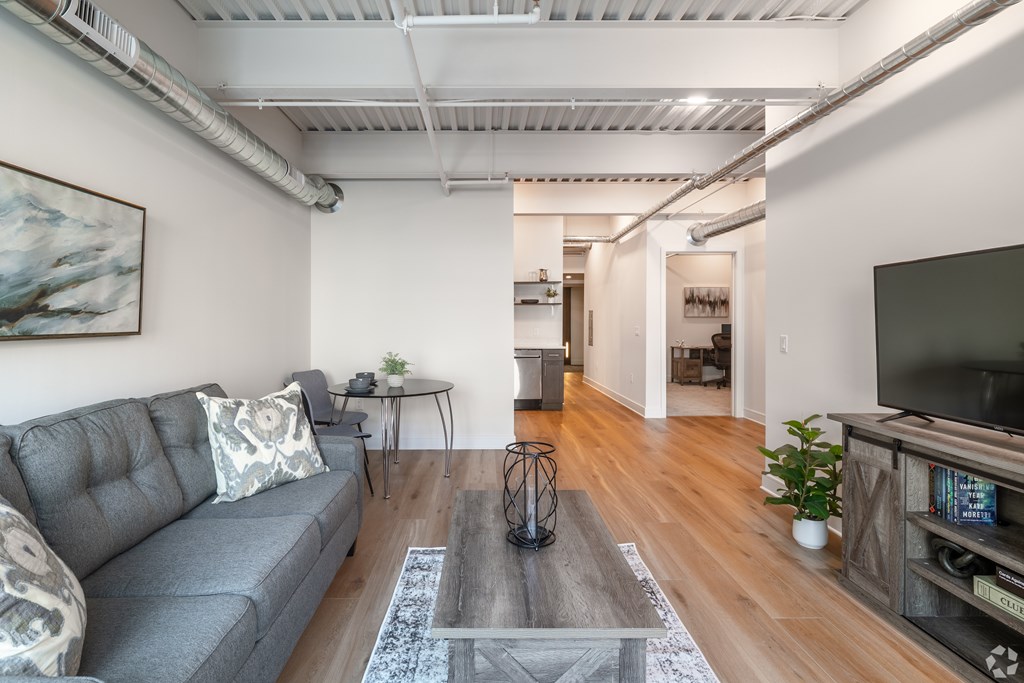 The Apartments At 101 North Queen, 101 N Queen Street, Lancaster, PA ...