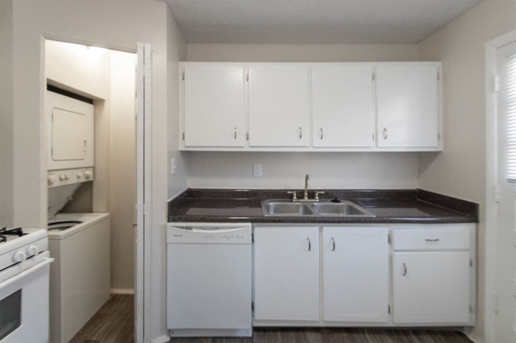 Colonial Ridge Apartments, 2928 Colonial Ridge Ct., Cincinnati, OH ...