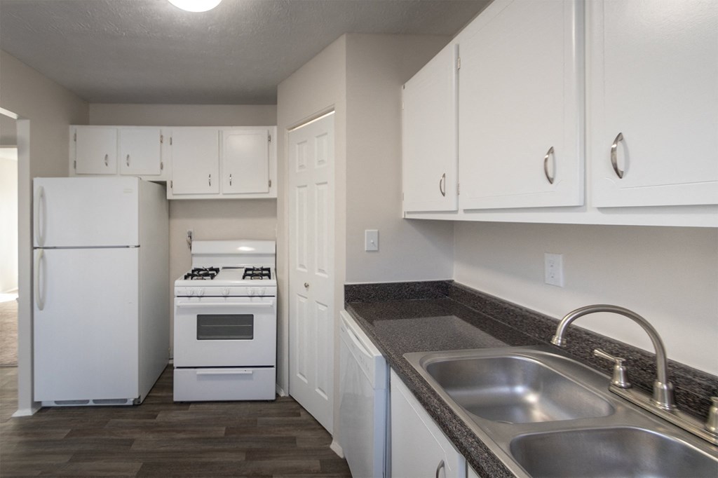 Colonial Ridge Apartments, 2928 Colonial Ridge Ct., Cincinnati, OH ...