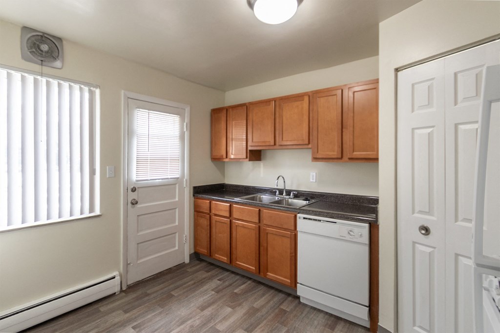 Colonial Ridge Apartments, 2928 Colonial Ridge Ct., Cincinnati, OH ...