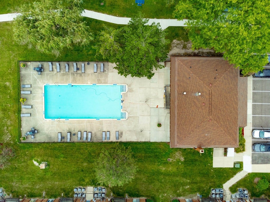 Drawbridge Apartments East, 36420 Union Lake Road, Harrison Township ...