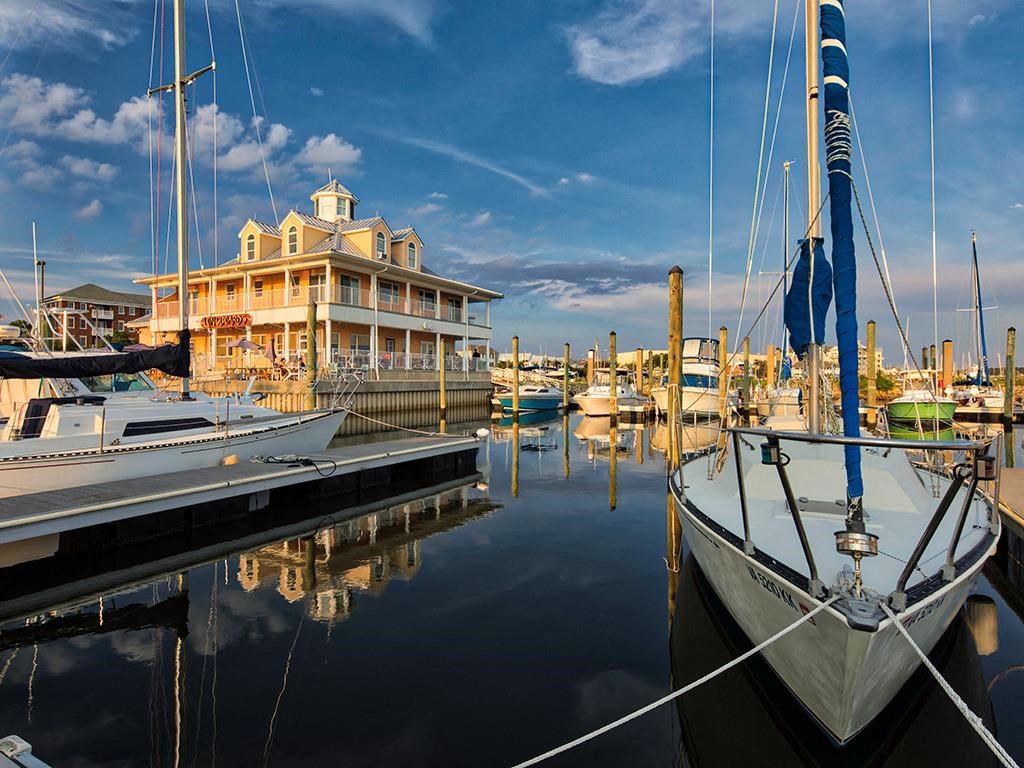 The Port At East Beach Apartments And Marina, 4521 Pretty Lake Ave ...