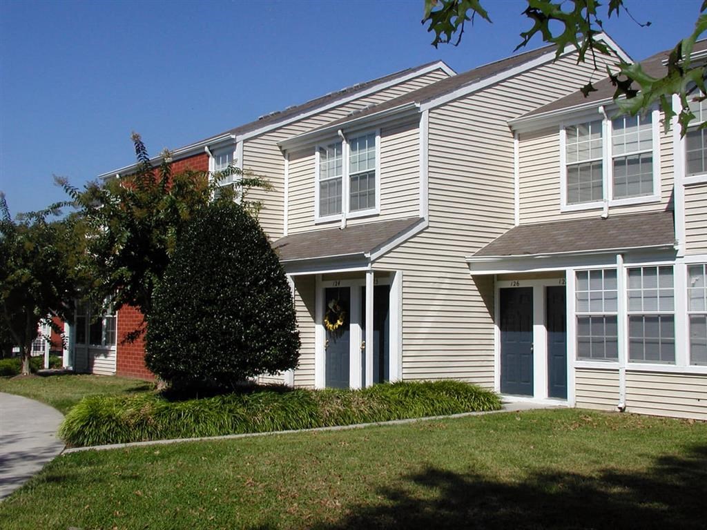 Addison Crater Woods Apartments, 200 Addison Way, Petersburg, VA - RentCafe