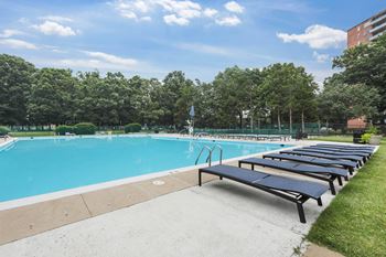 Stratford At Southern Towers Apartments, 4901 Seminary Rd, Alexandria ...