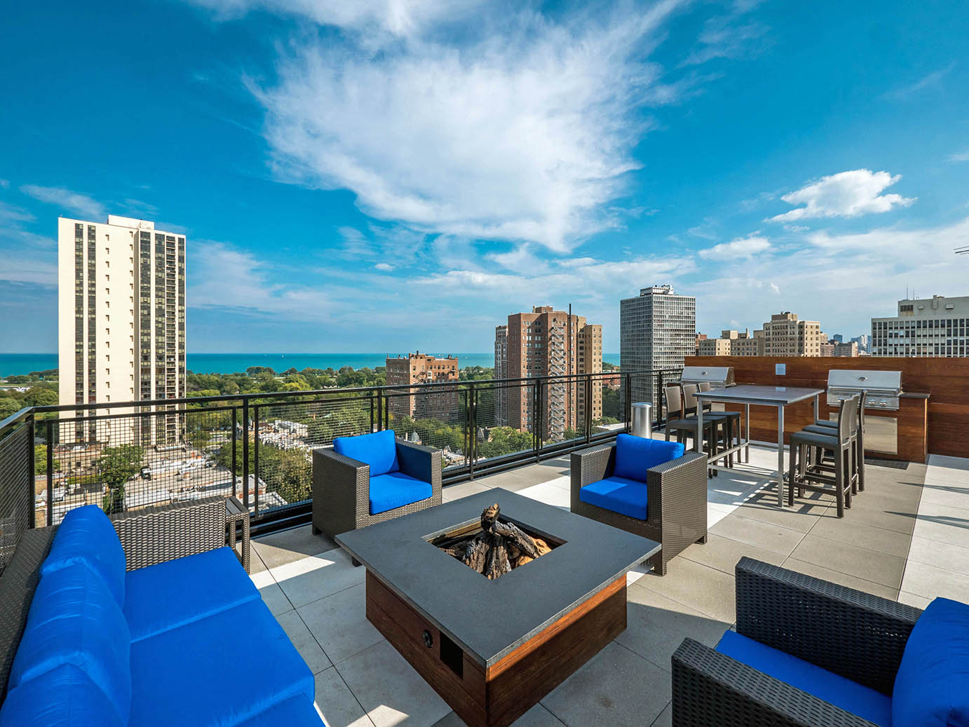 Apartments in Chicago | Reside Living