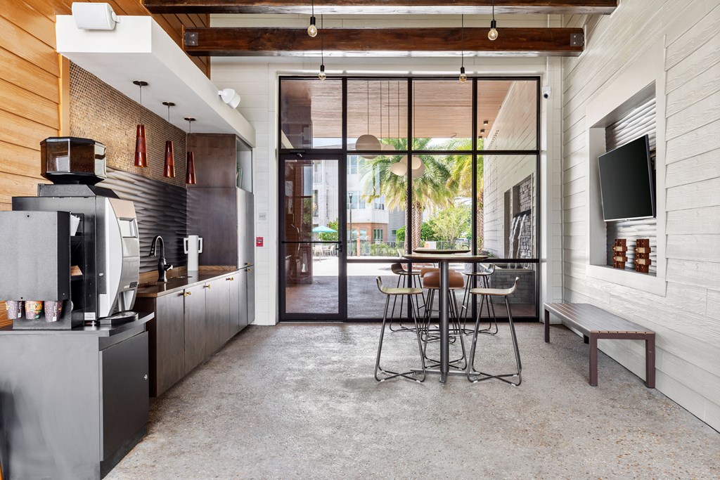 The Point At Town Center Apartments, 5116 Gate Pkwy N, Jacksonville, FL ...