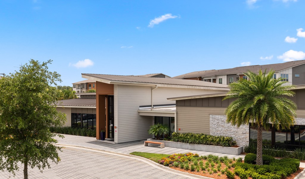 The Point At Town Center Apartments, 5116 Gate Pkwy N, Jacksonville, FL ...