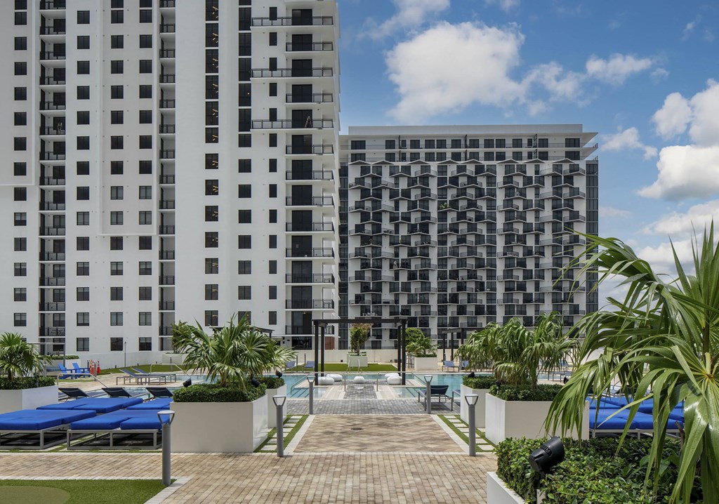 The Palma At Downtown Doral Apartments, 5250 NW 84th Ave, Doral, FL ...