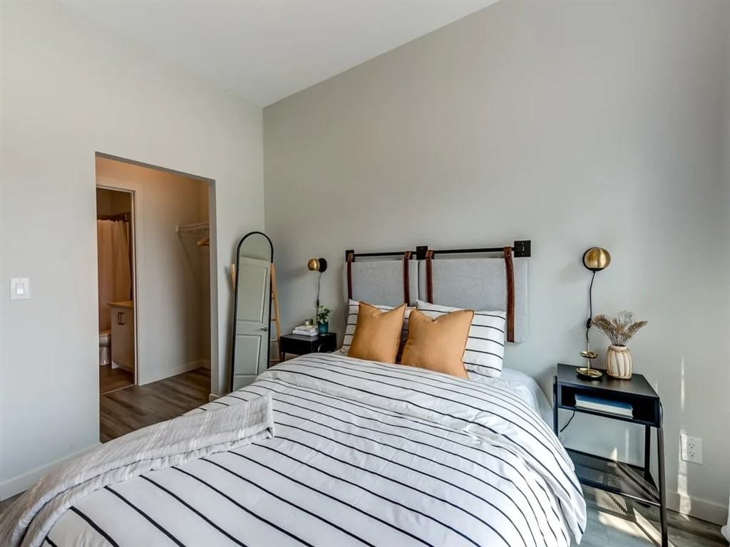 District 121 Apartments, 10512 - 121 Street NW, Edmonton, AB - RentCafe