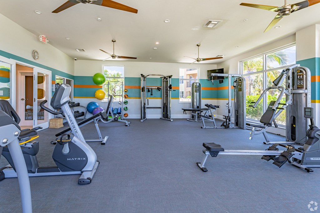 Colonial Commons Apartments, 4590 Winkler Ave, Fort Myers, FL - RentCafe