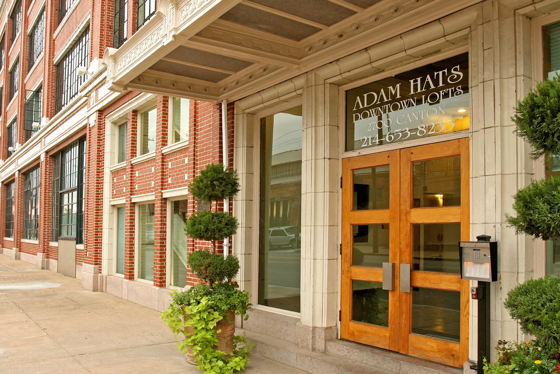 Adam Hats Lofts | Apartments in Dallas, TX