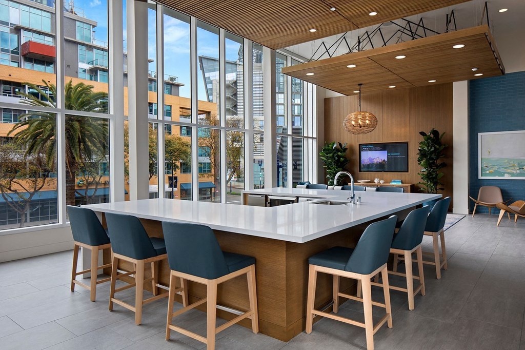 Park 12 - The Collection Apartments, 100 Park Plaza, San Diego, CA ...