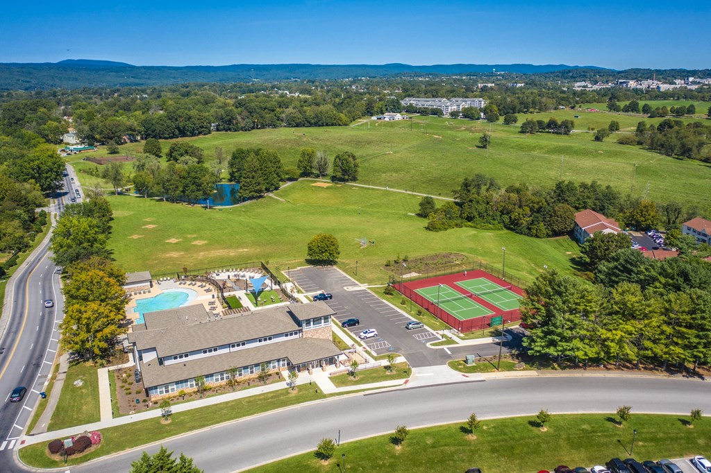 Foxridge And Hethwood Apartments, 750 Hethwood Blvd #100G, Blacksburg ...