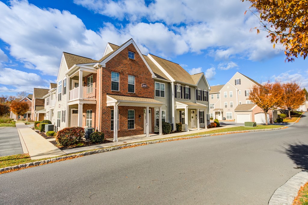 Meridian West Shore Apartments, 2960 Meridian Way, Mechanicsburg, PA ...