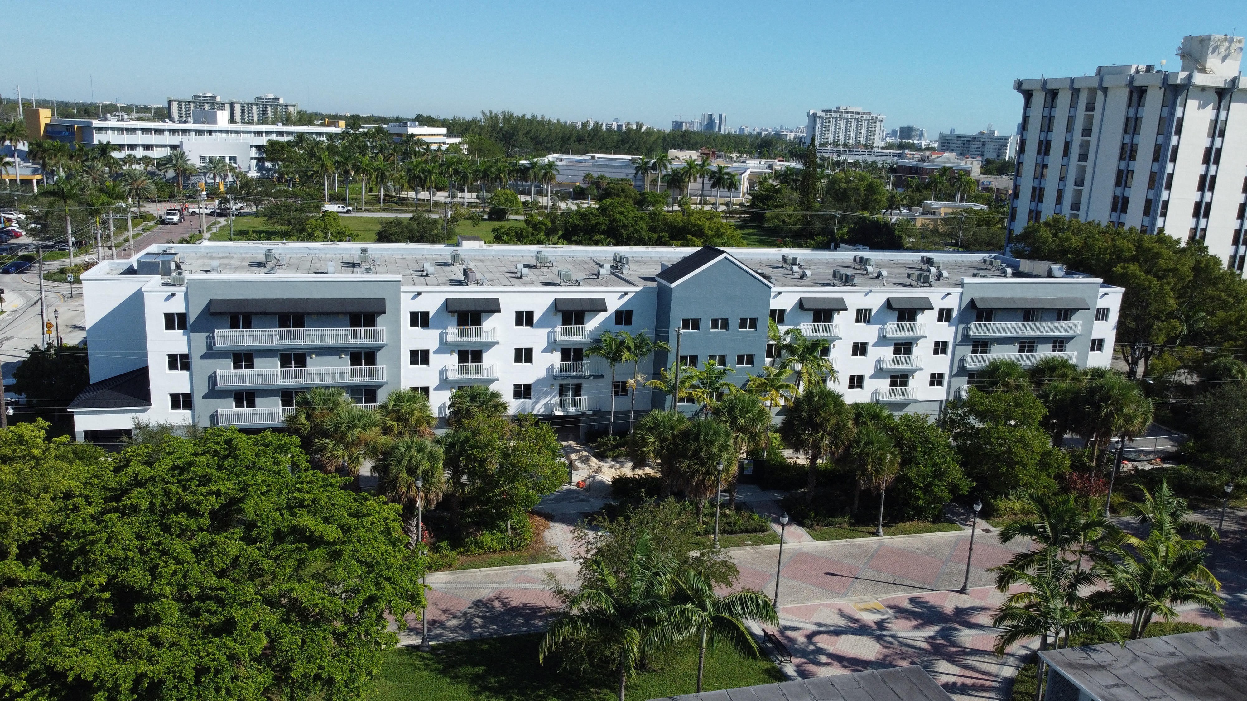 Tropical Pointe @ Biscayne Gardens Apartments, 1705 NE 124th Street ...