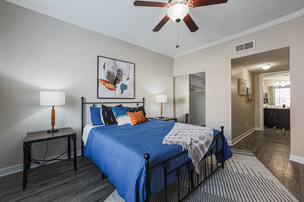 The Village At Bellaire Apartments, 5454 Newcastle Dr, Houston, TX ...