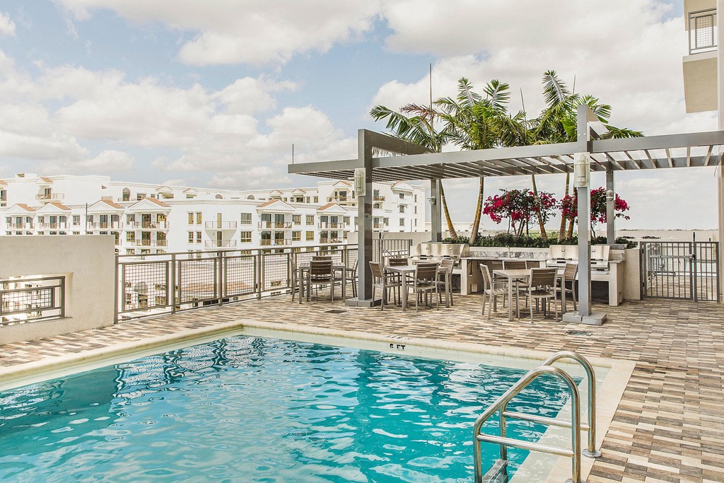 The Palmer Dadeland Apartments, 8215 SW 72nd Ave, Miami, FL - RentCafe