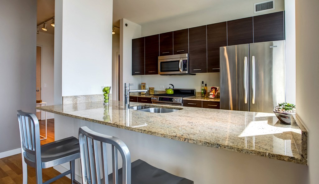 Mondial River West Apartments, 910 West Huron, Chicago, IL - RentCafe