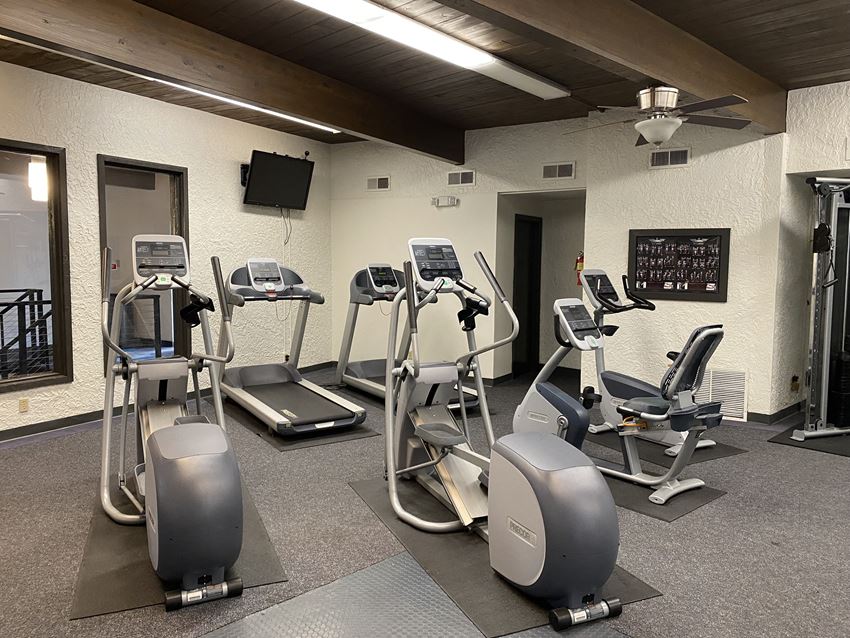 spanish-lake-townhomes-1708-san-remo-court-st-louis-mo-rentcafe