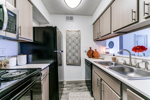 The Emerson Apartments, 9900 Adleta Blvd, Dallas, TX - RentCafe