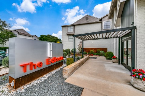 The Edison - Dallas, TX Apartments, 9959 Adleta Blvd, Dallas, TX - RentCafe