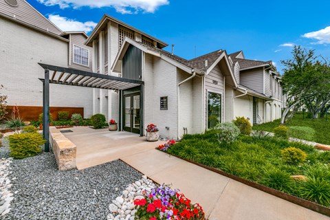 The Edison - Dallas, TX Apartments, 9959 Adleta Blvd, Dallas, TX - RentCafe