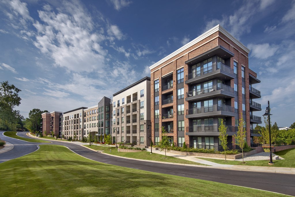 The Maddux At Shadowood Apartments, 2180 Shadowood Parkway, Atlanta, GA ...