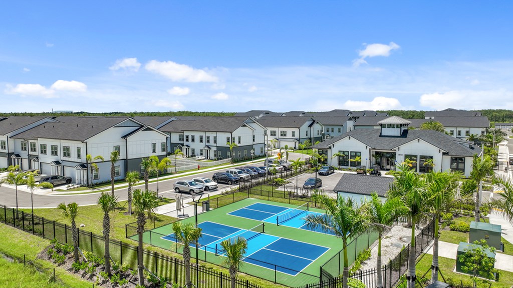 Novo Gateway | Apartments And Townhomes, 11205 Colonial Gateway Drive ...