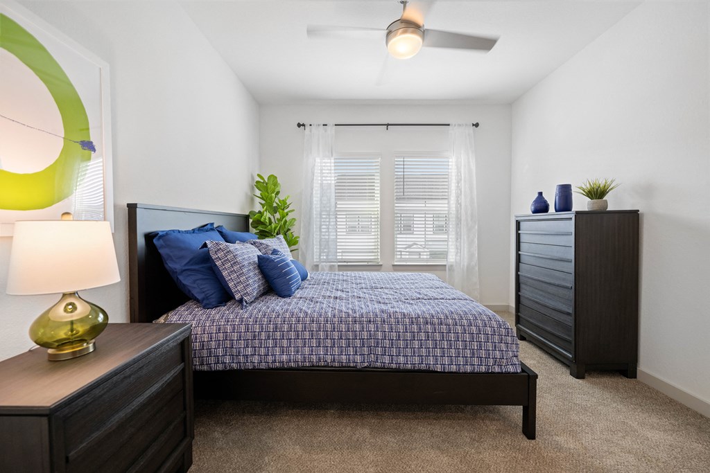 Novo Gateway | Apartments And Townhomes, 11205 Colonial Gateway Drive ...