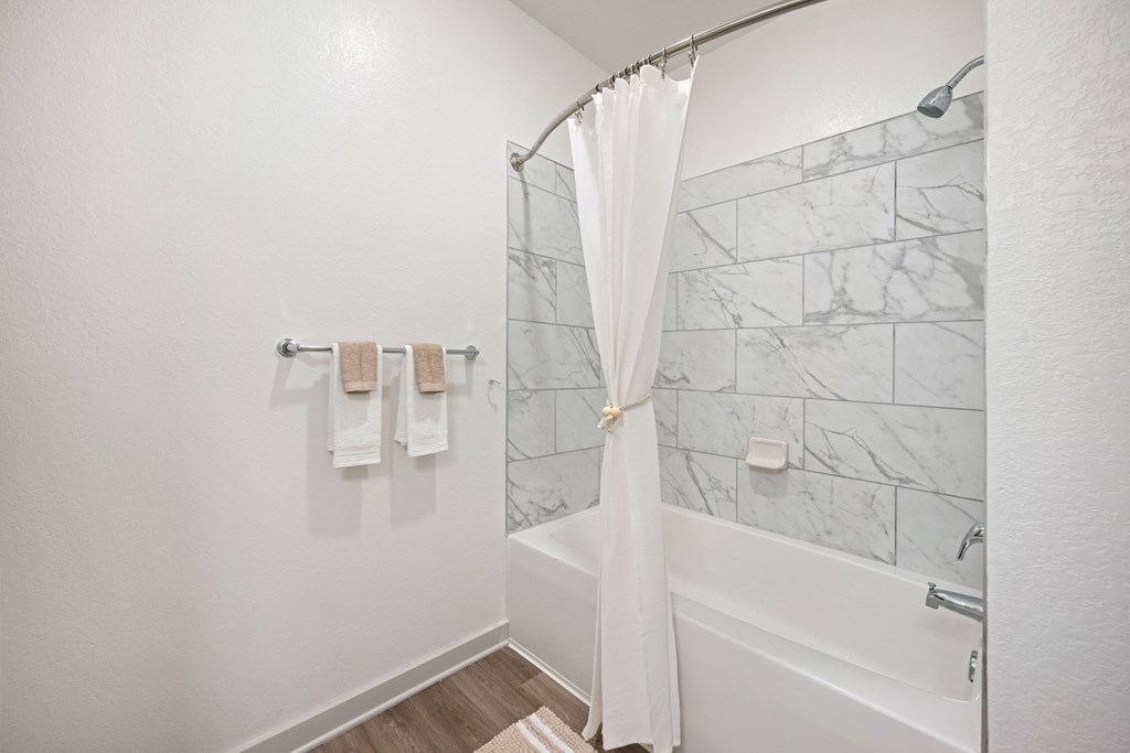 Novo Gateway | Apartments And Townhomes, 11205 Colonial Gateway Drive ...