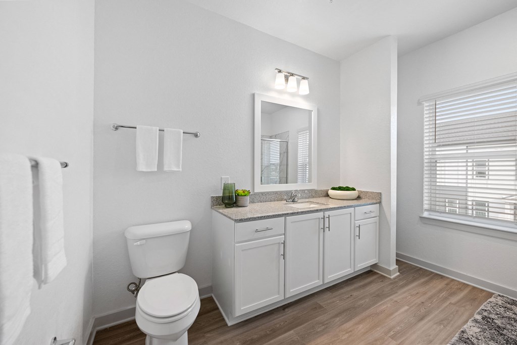 Novo Gateway | Apartments And Townhomes, 11205 Colonial Gateway Drive ...