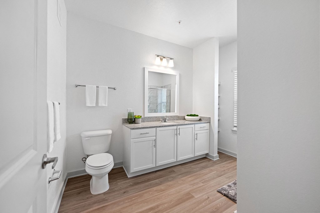 Novo Gateway | Apartments And Townhomes, 11205 Colonial Gateway Drive ...