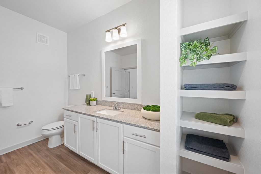 Novo Gateway | Apartments And Townhomes, 11205 Colonial Gateway Drive ...