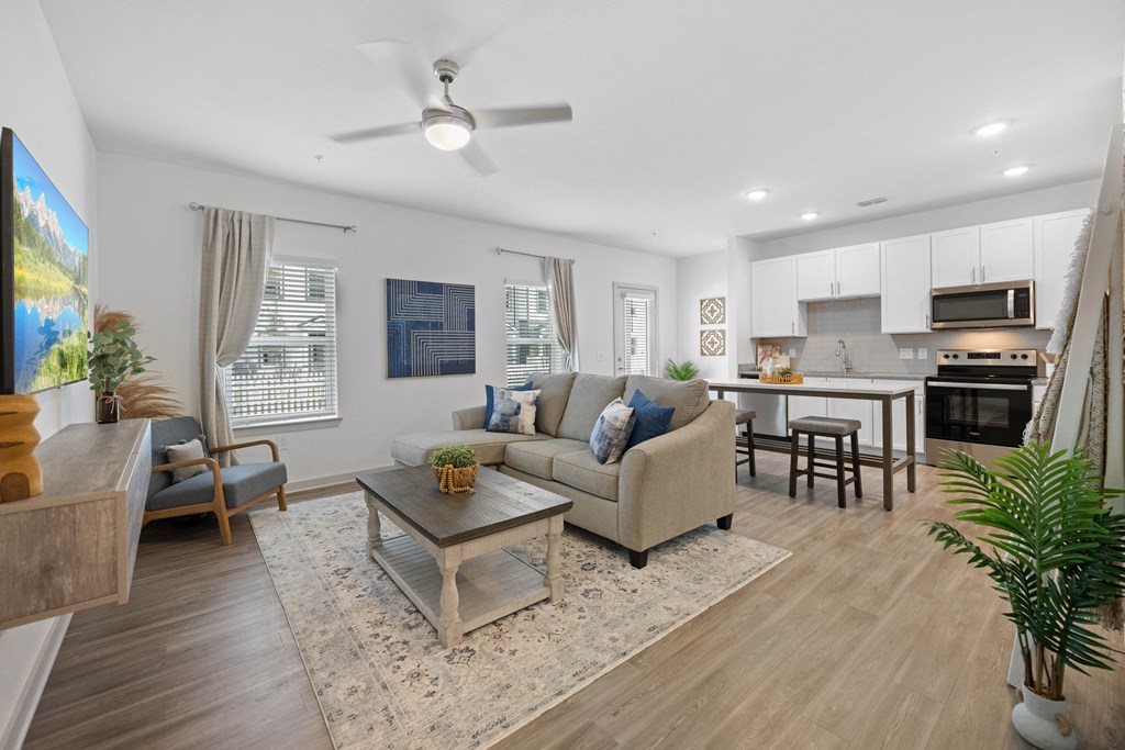 Novo Gateway | Apartments And Townhomes, 11205 Colonial Gateway Drive ...