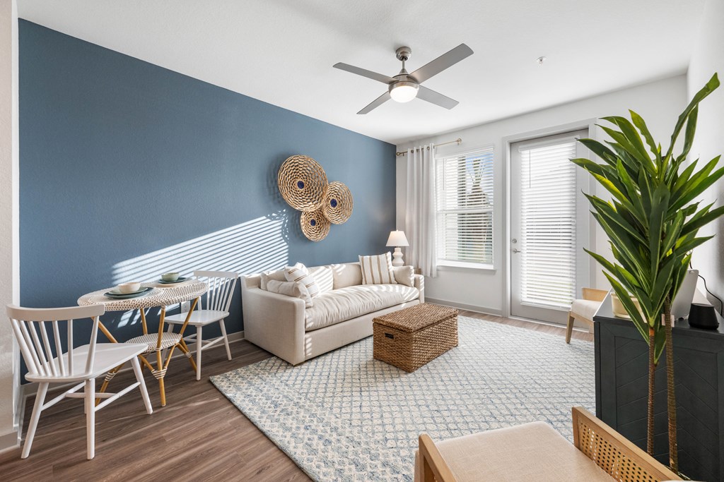 Novo Gateway | Apartments And Townhomes, 11205 Colonial Gateway Drive ...