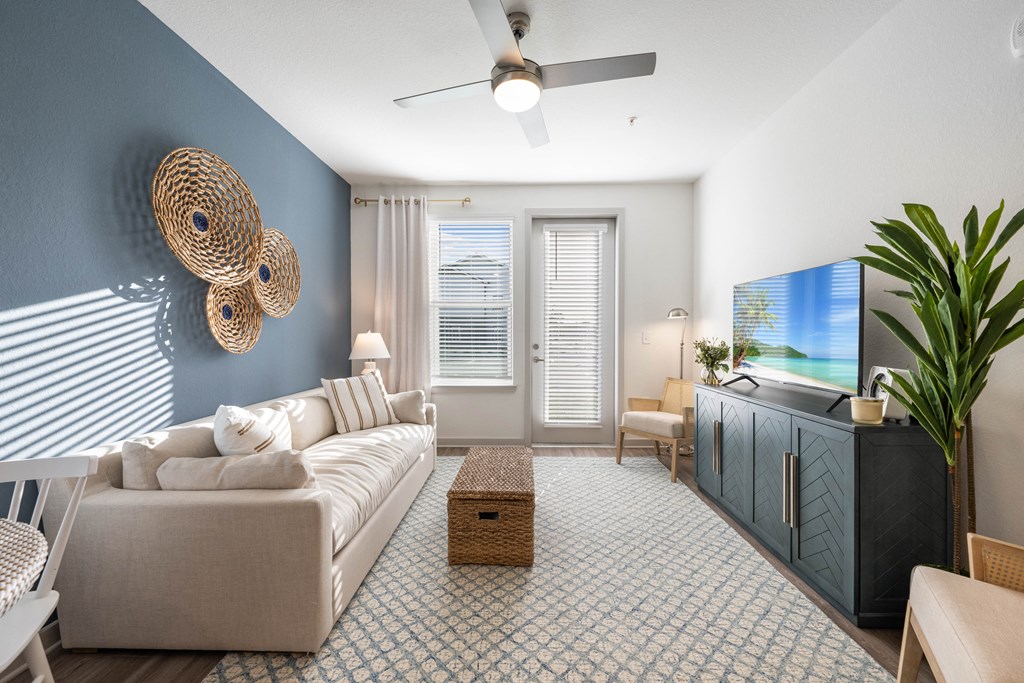 Novo Gateway | Apartments And Townhomes, 11205 Colonial Gateway Drive ...