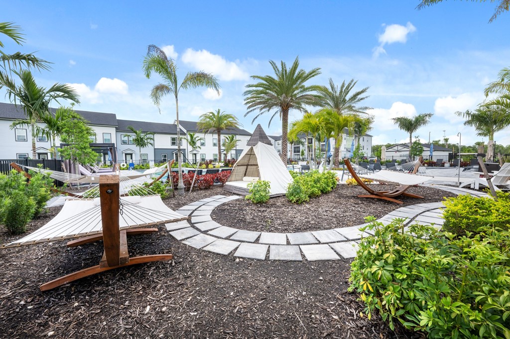 Novo Gateway | Apartments And Townhomes, 11205 Colonial Gateway Drive ...