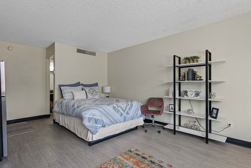 Mezona On Main Apartments, 250 West Main Street, Mesa, AZ - RentCafe