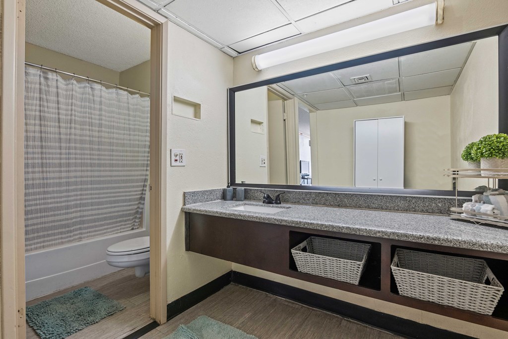 Mezona On Main Apartments, 250 West Main Street, Mesa, AZ - RentCafe