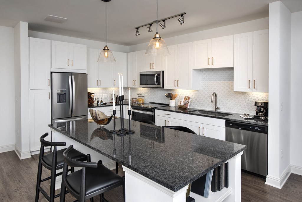 The Maddux At Shadowood Apartments, 2180 Shadowood Parkway, Atlanta, GA ...